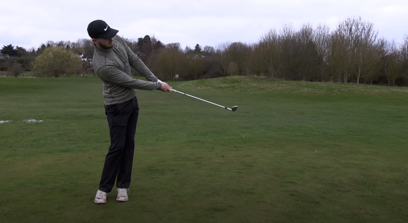 How to Become a Pro Golfer [Guide For Beginners] - GolfProfy