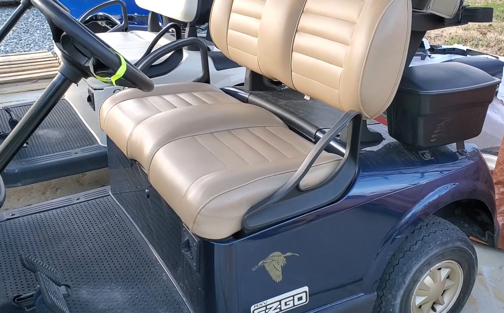 EZGO TXT vs. RXV: Which Golf Cart is Better? - GolfProfy